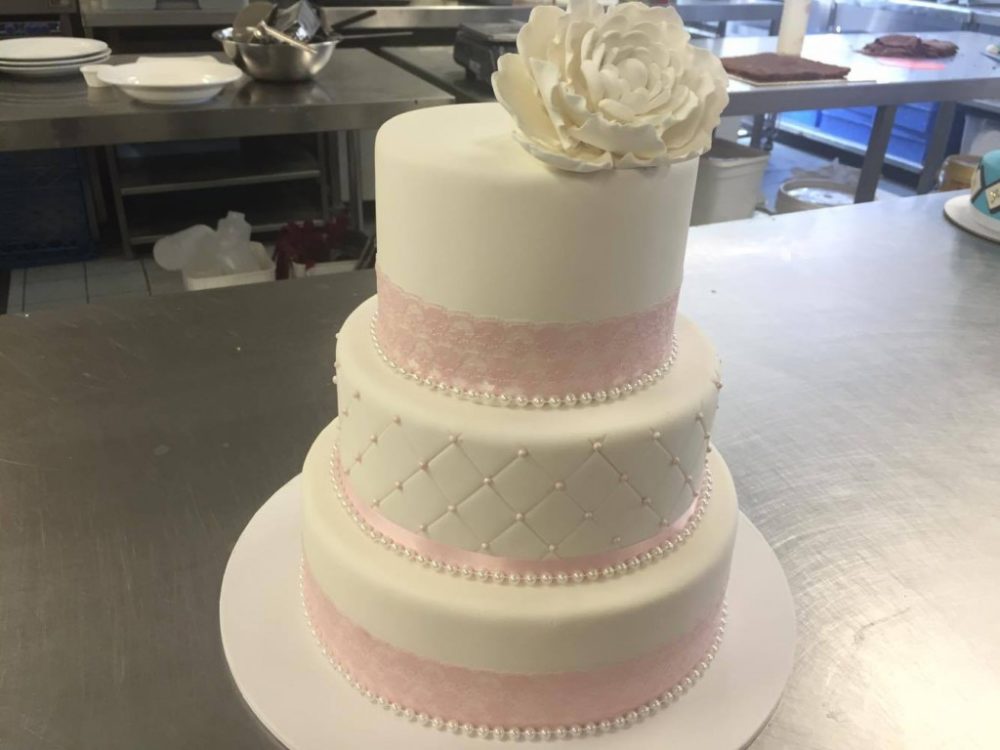 Cakes Photos - Frank's Cakes